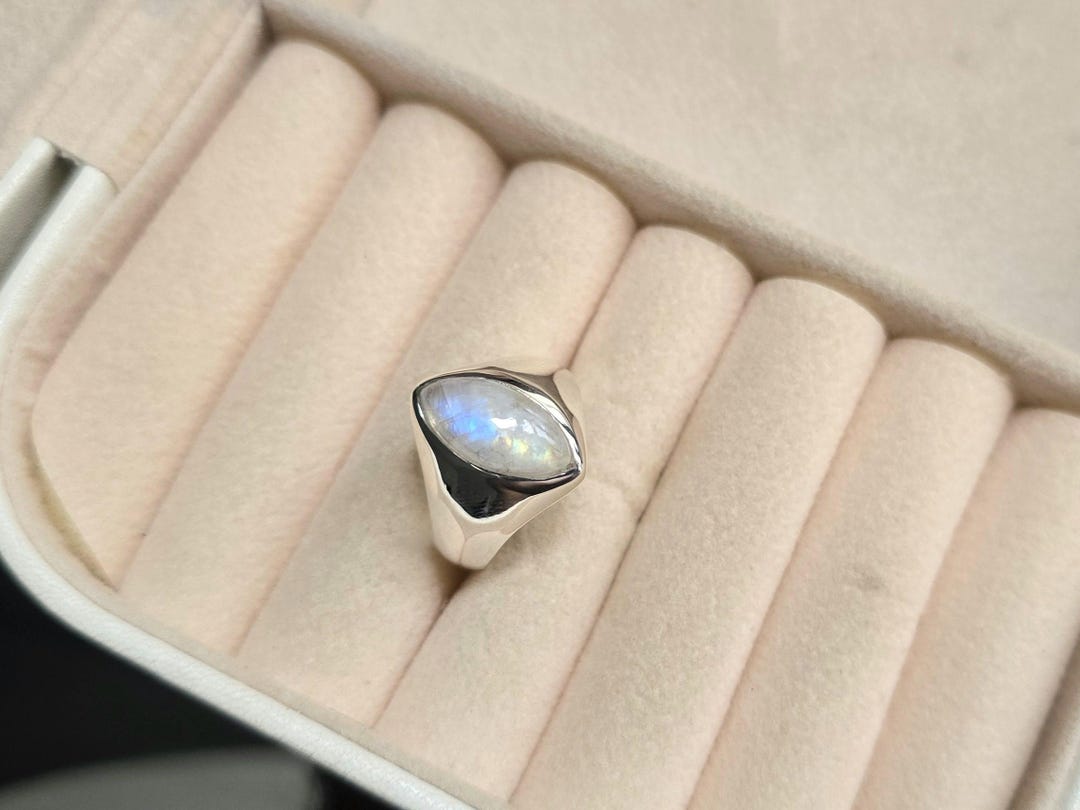 Moonstone Signet Ring - Rainbow Moonstone 925 Sterling Silver Ring ...