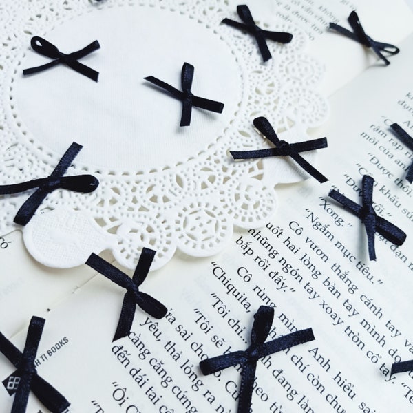 Small Black Bow - Etsy