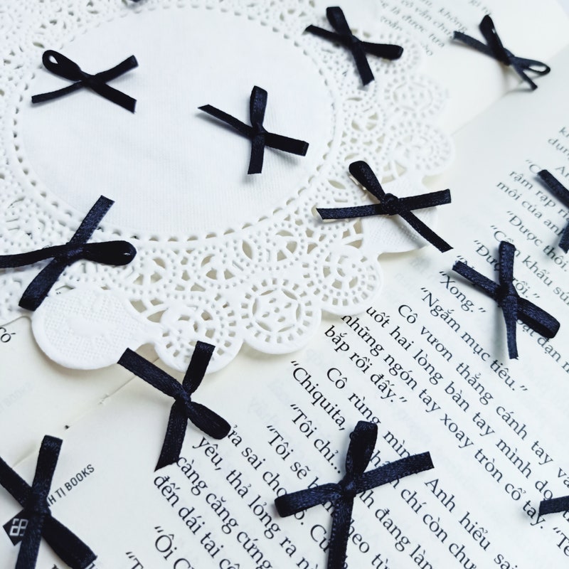 Small Black Bow - Etsy