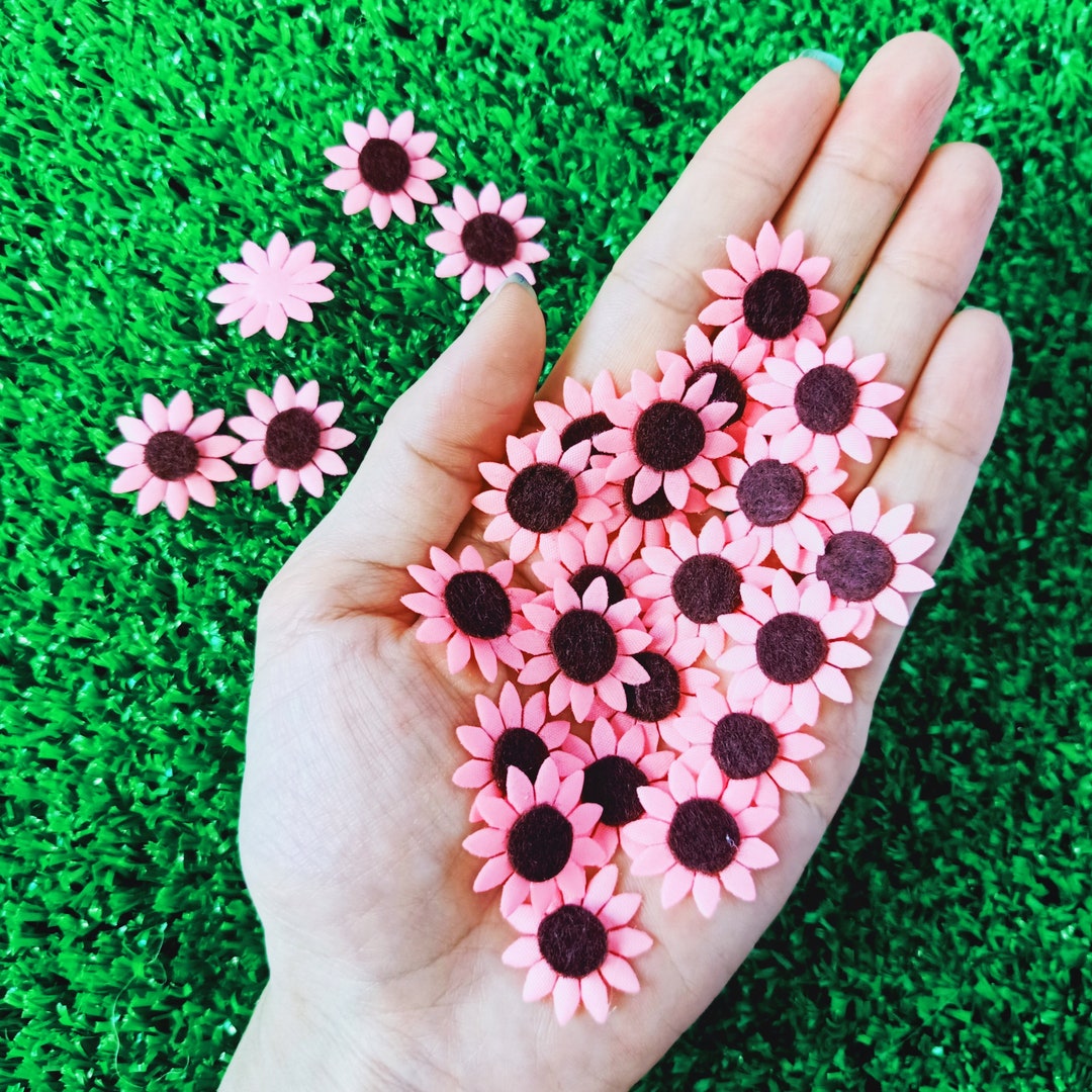 30 Mini Felt Daisy Flowers: 1-inch Craft Floral Die Cuts - Etsy