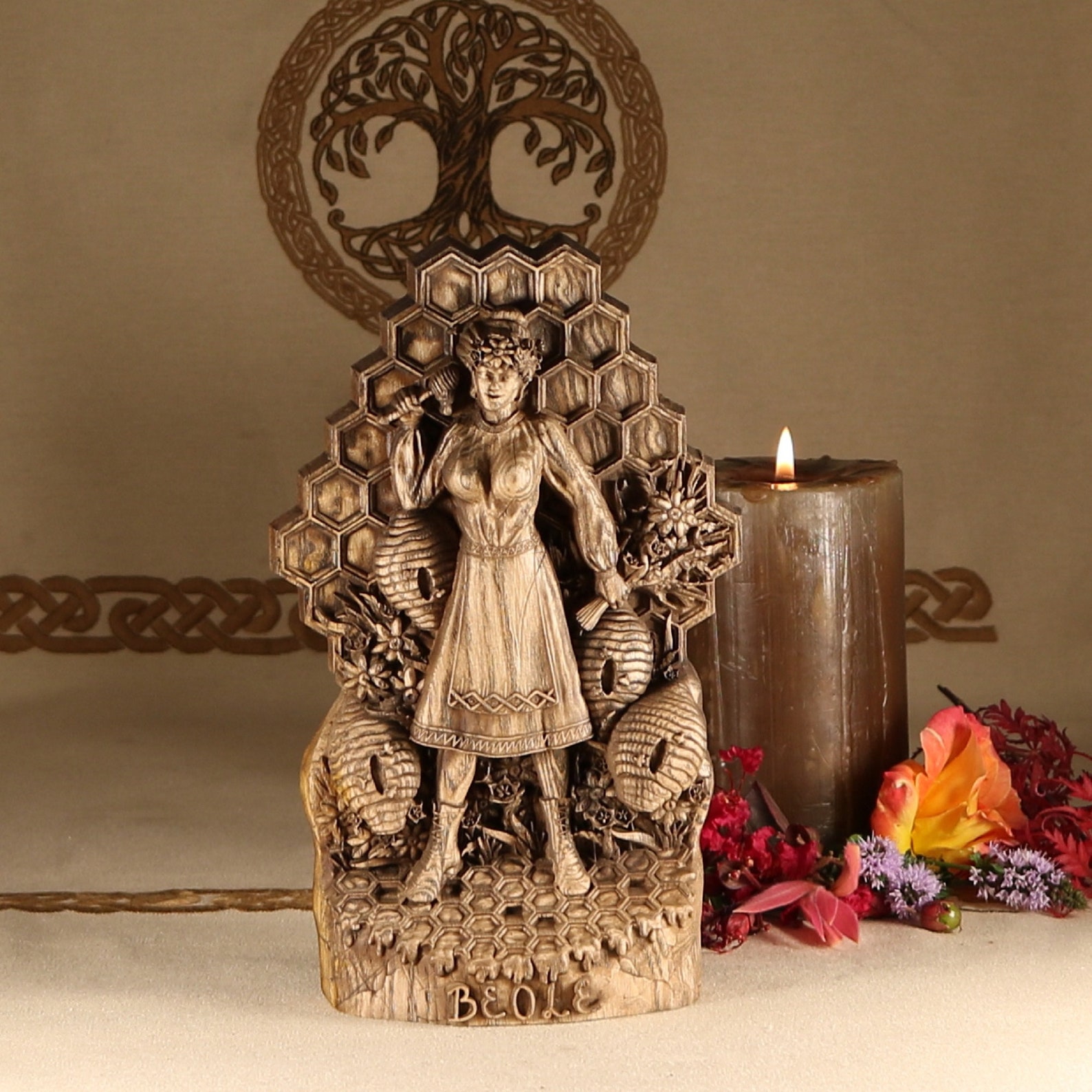Béole Bee Goddess Statue: Wooden Norse Pagan Altar Decor - Etsy