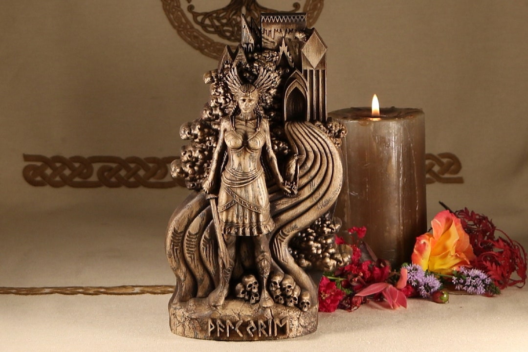 Valkyrie Statue: Norse Viking Warrior, Ash Tree Carving - Etsy