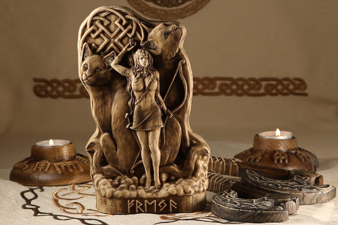 Freyja Statue, Freya, Goddess Freya Statue, Norse Gods Norse Altar ...