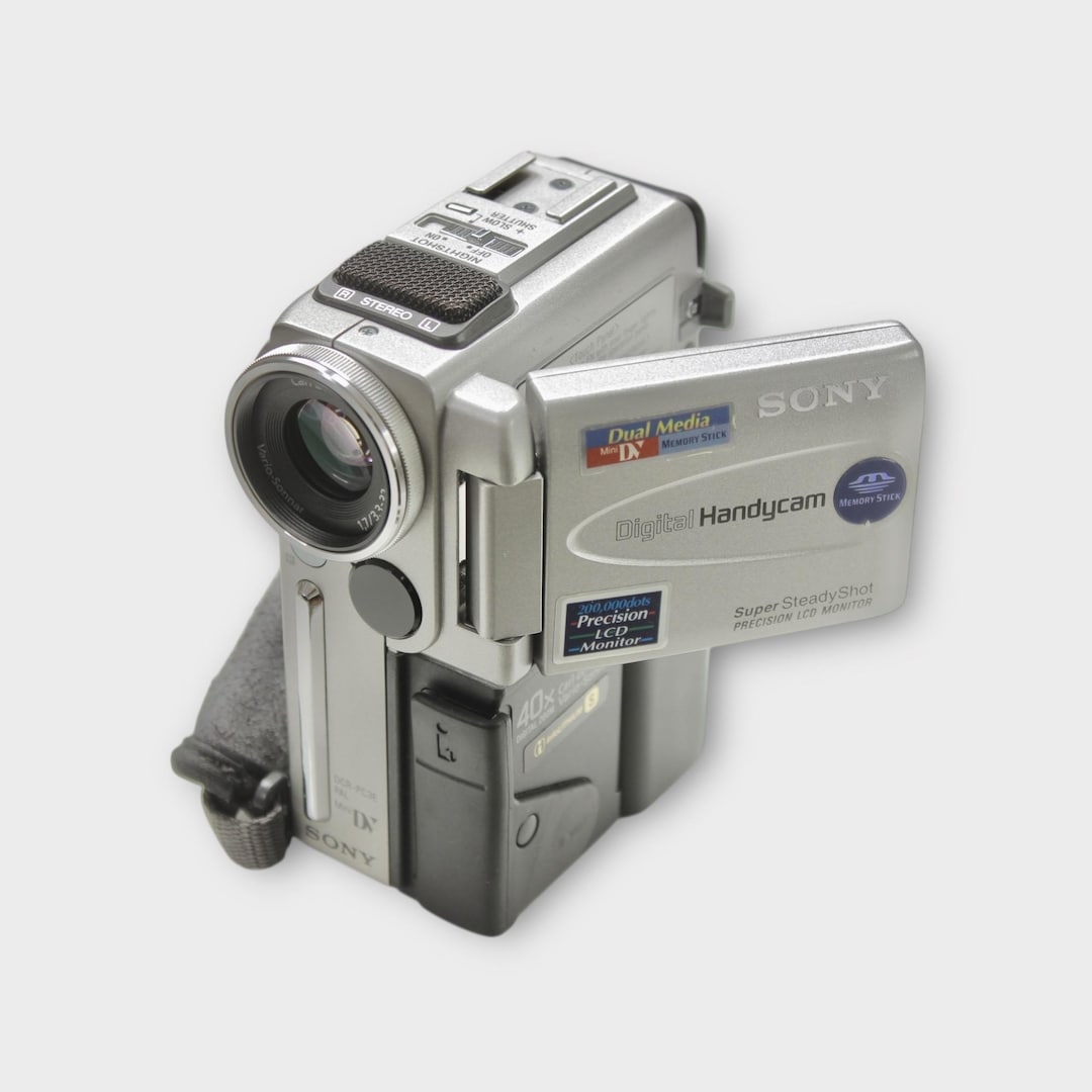 Sony Handycam DCR-PC3E | Mini DV | VHS | Hi8 | Camcorder | Y2K ...