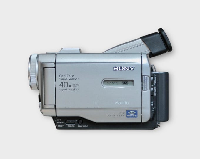 Sony Handycam DCR-TRV10E | Mini DV | VHS | Camcorder | Y2K | Vintage Camera | Retro Compact ...
