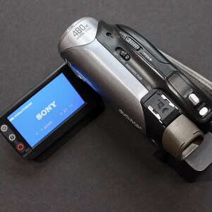 Sony Handycam DCR-DVD202E | Camcorder | Digital Video Camera | Y2K ...