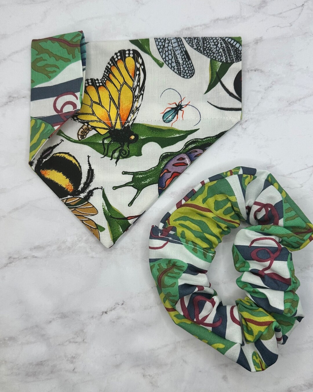 Bugs Insects Garden Creatures Leaves and Vines Reversible Over the ...