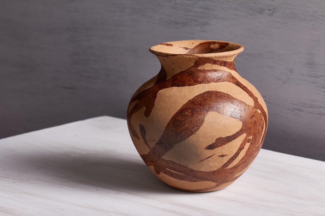 Barro Chorreado Small Cántaro: Oaxacan Natural Clay Pottery, Oak Resin ...