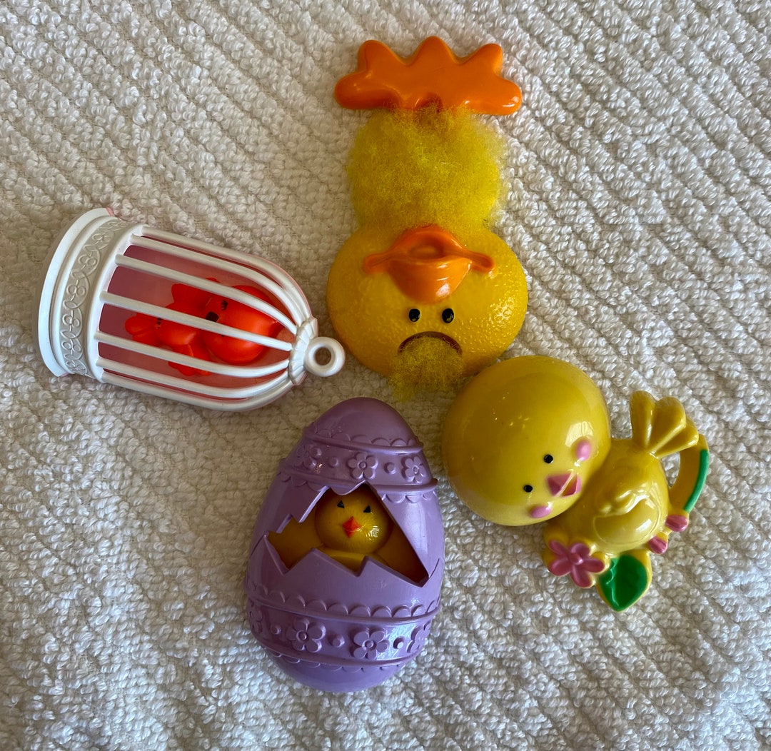 Avon Pins, Avon Pin Pals, 1970's Avon, Bobbin Robin Pin, Chicka Peep ...