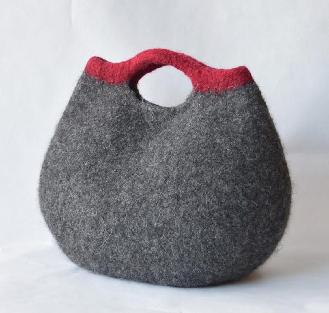 Curve Bag – Felted Handbag Knitting Pattern PDF – Seamless, Elegant ...