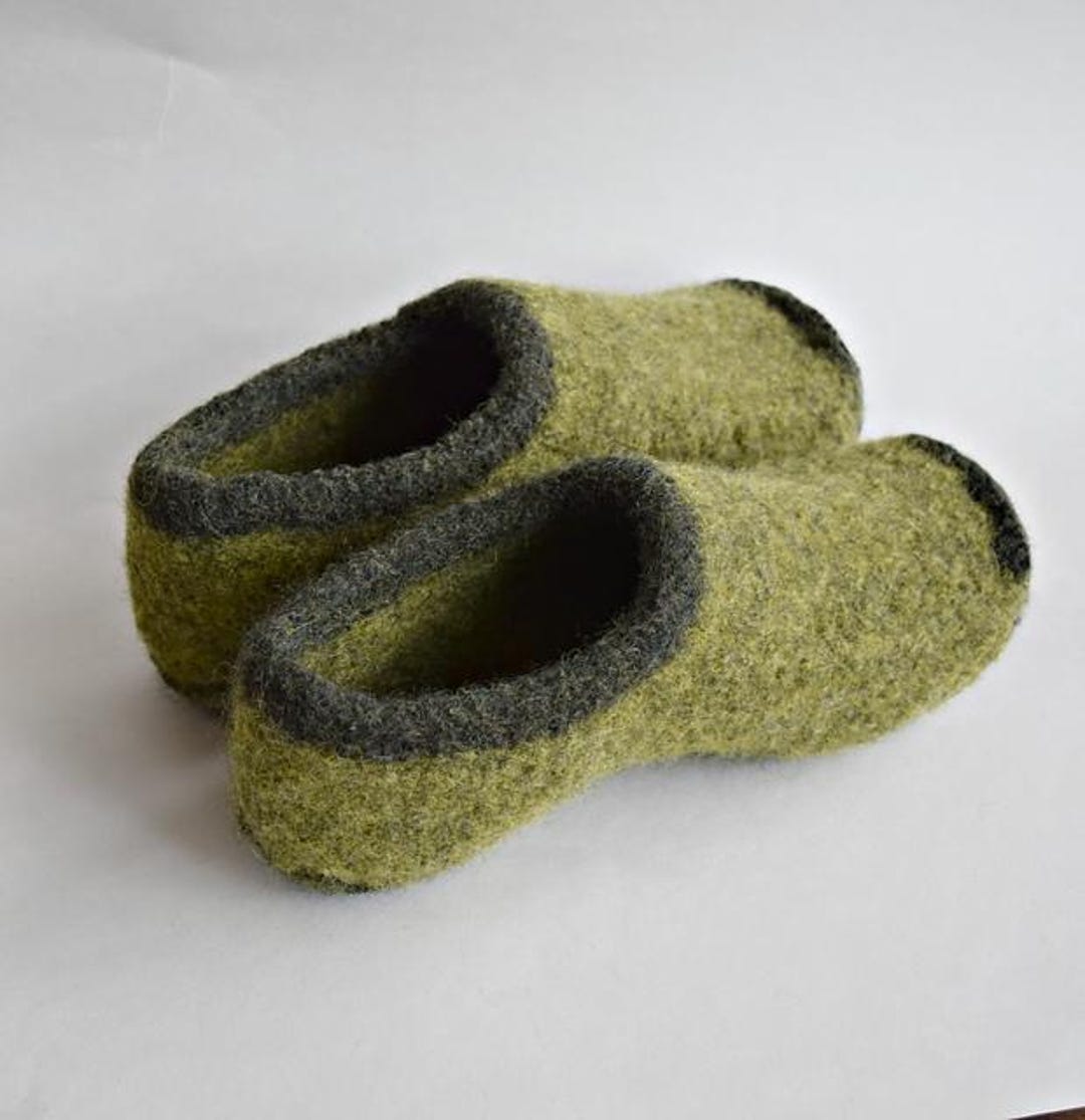 House Clogs Knitting Pattern – Felted Wool Slippers With Accent Trim ...