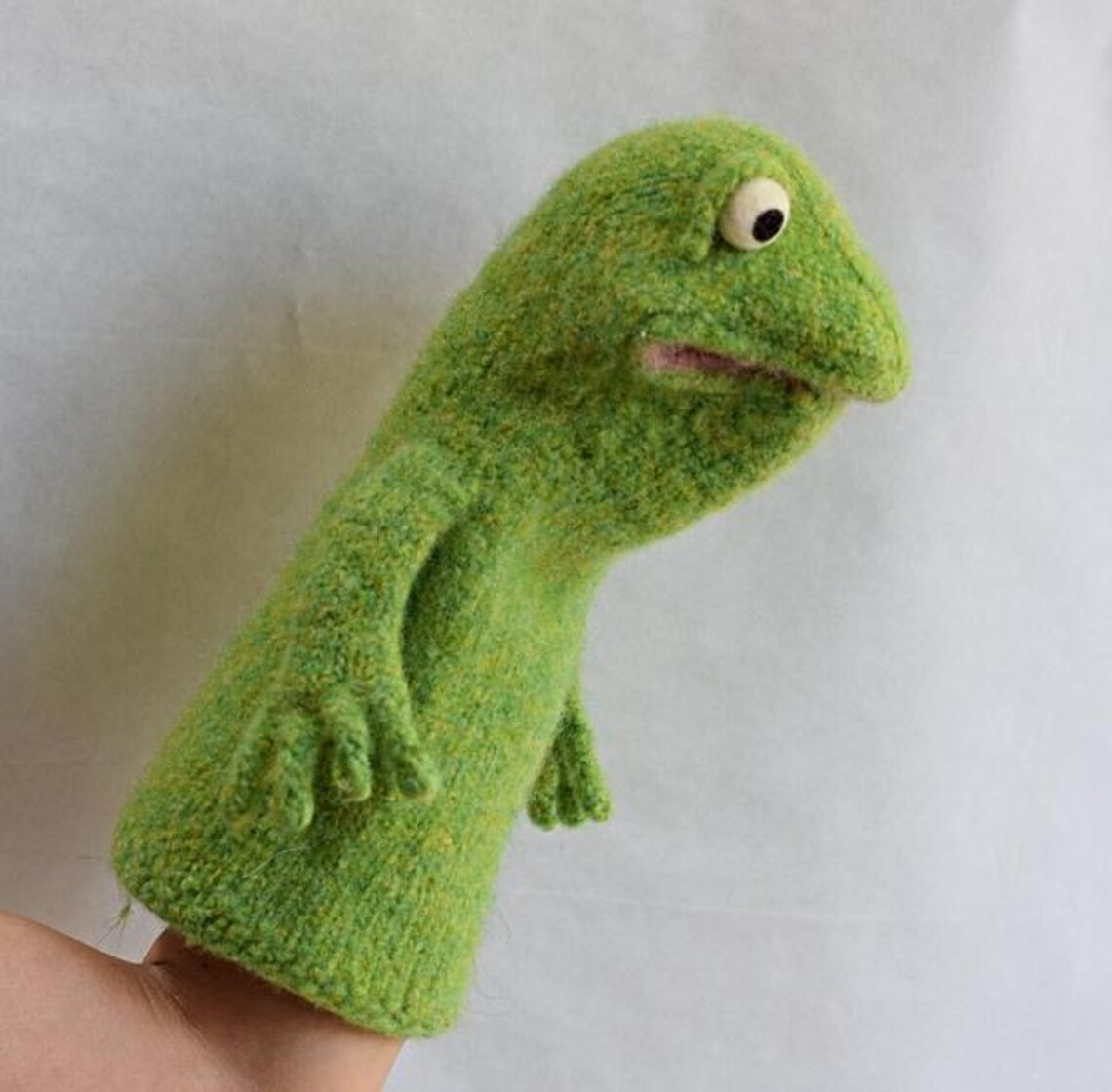 Quirky Frog Puppet – Knitting Pattern PDF – Felted Puppet – Fits Adult ...