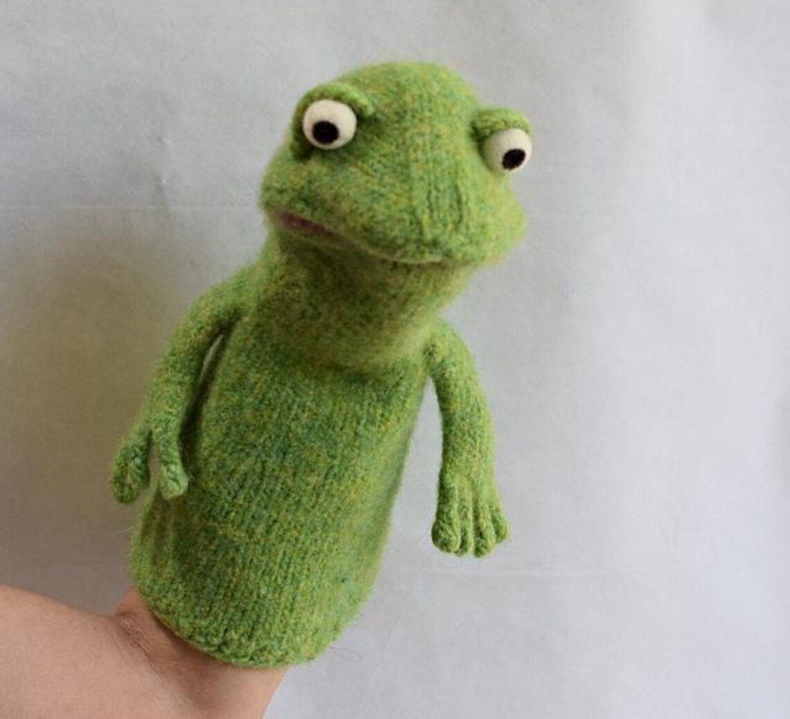Quirky Frog Puppet – Knitting Pattern PDF – Felted Puppet – Fits Adult ...