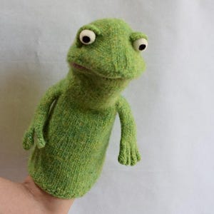 Quirky Frog Puppet – Knitting Pattern PDF – Felted Puppet – Fits Adult ...