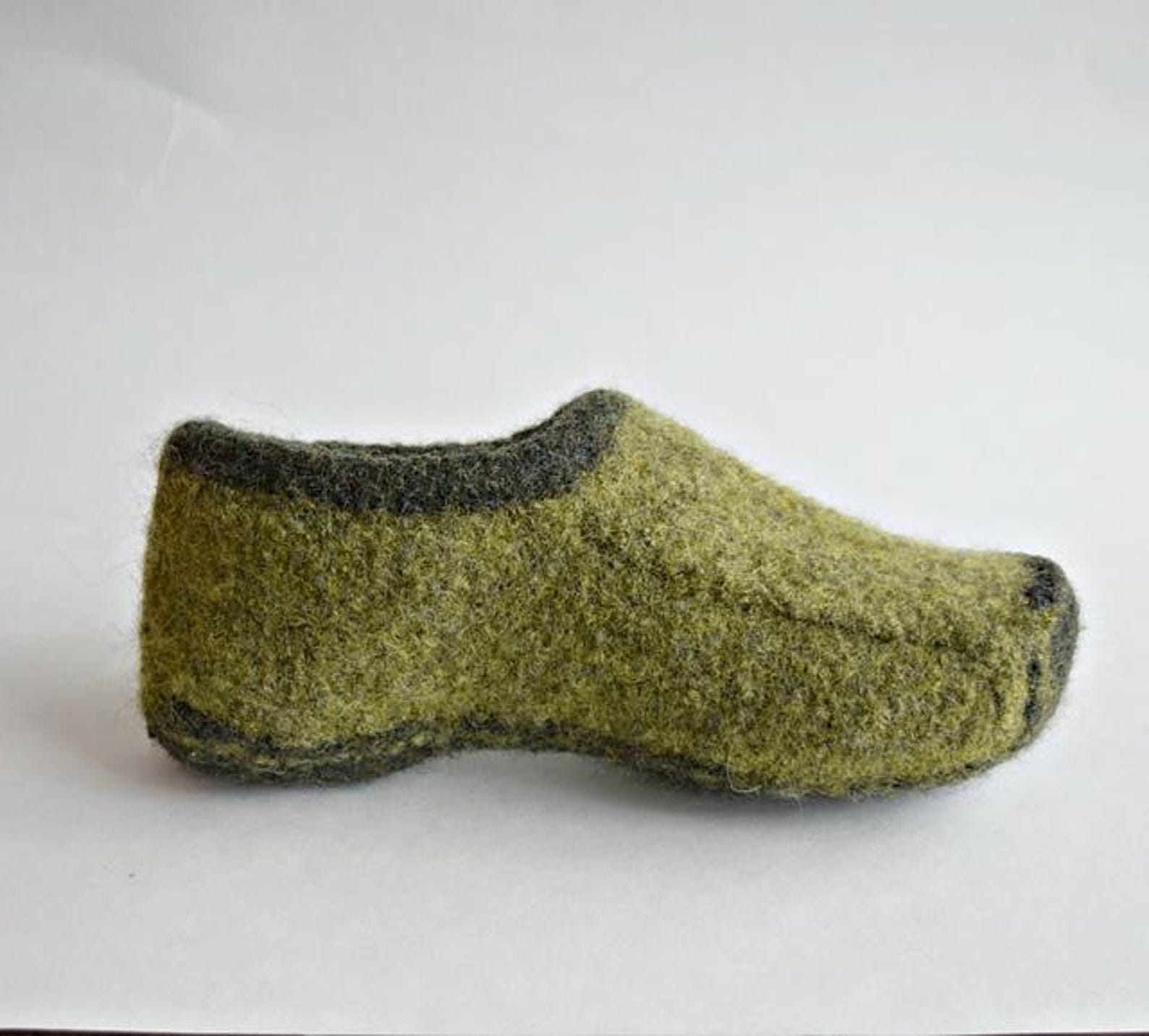 House Clogs Knitting Pattern – Felted Wool Slippers With Accent Trim ...