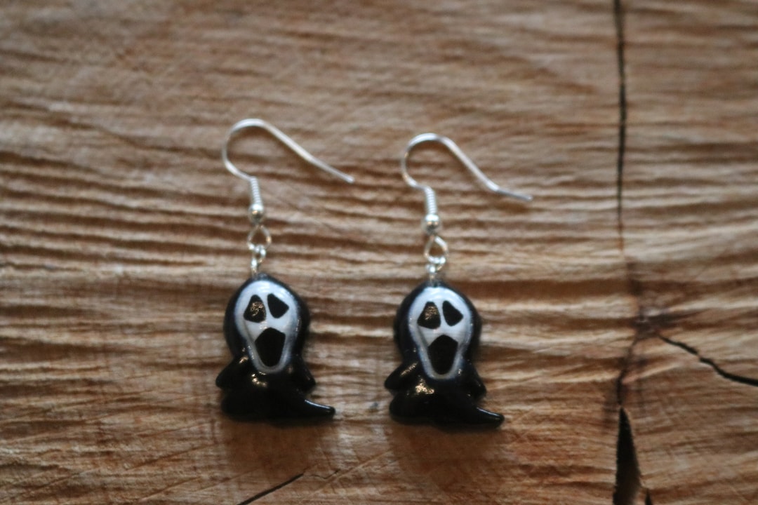 Halloween Horror Earrings Scream Ghostface Jewellery Thriller Slasher ...