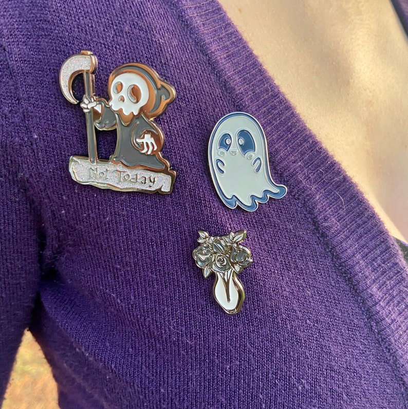 Friendly Ghost Enamel Pin - Etsy