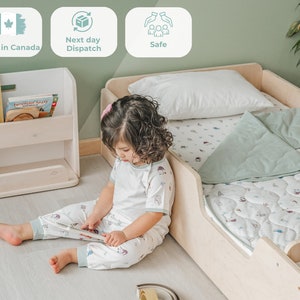 Floor bed with slats store
