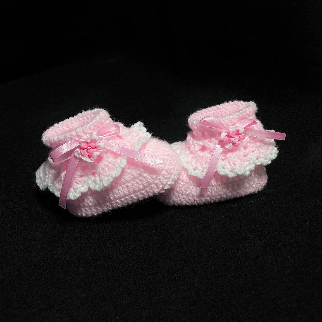 Digital PDF Crochet Pattern: Ruffles and Bows Crochet Baby Booties ...