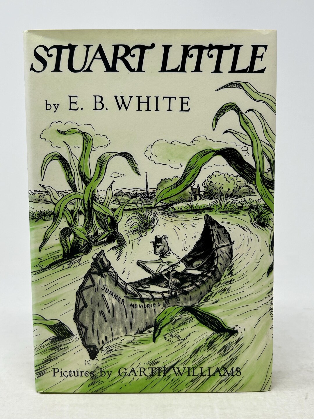 Stuart Little by E.B. White Pictures by Garth Williams Vintage ...