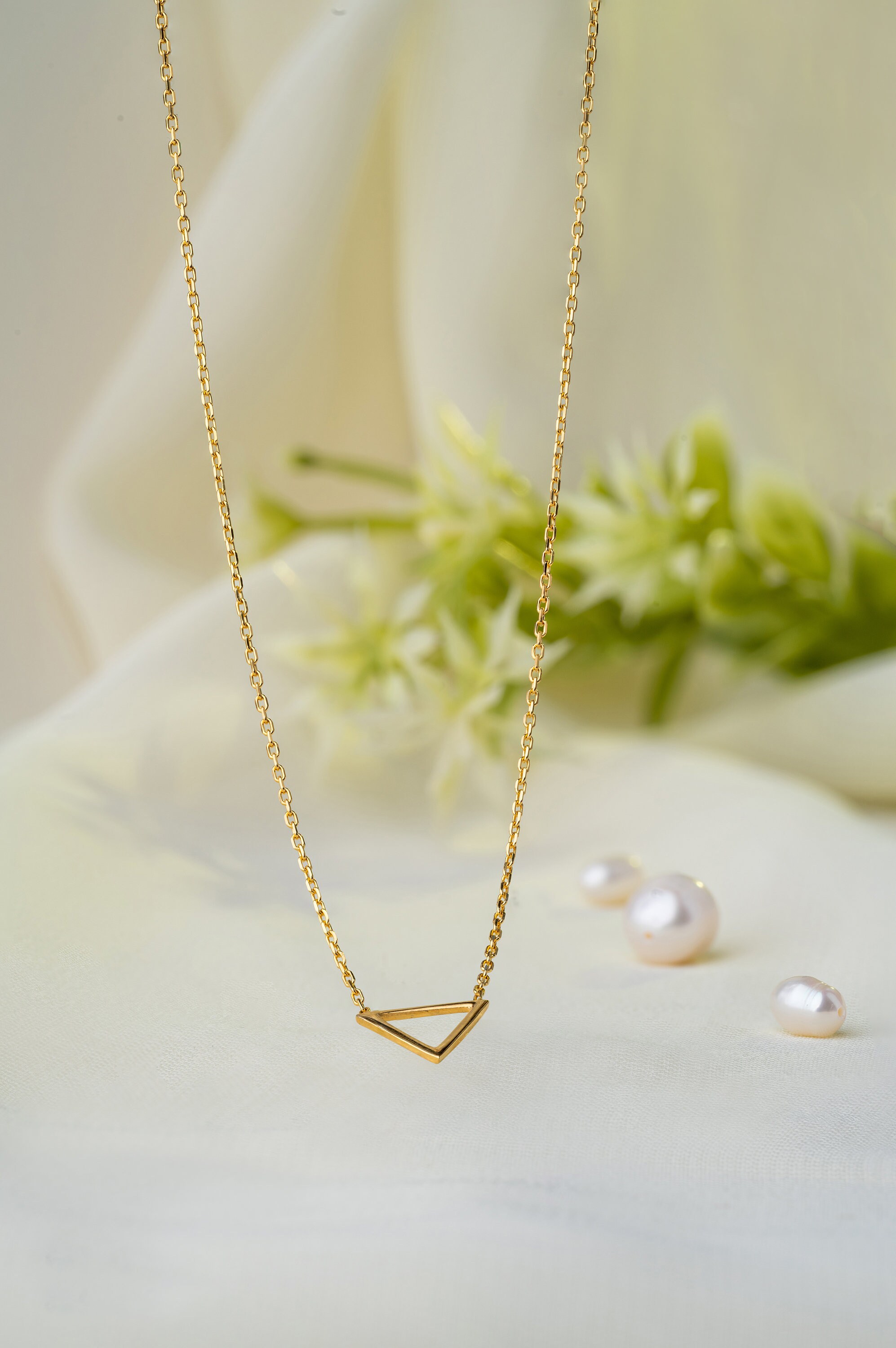 Simple Triangle Necklace, Geometric Necklace, Dainty Necklace, Triangle ...