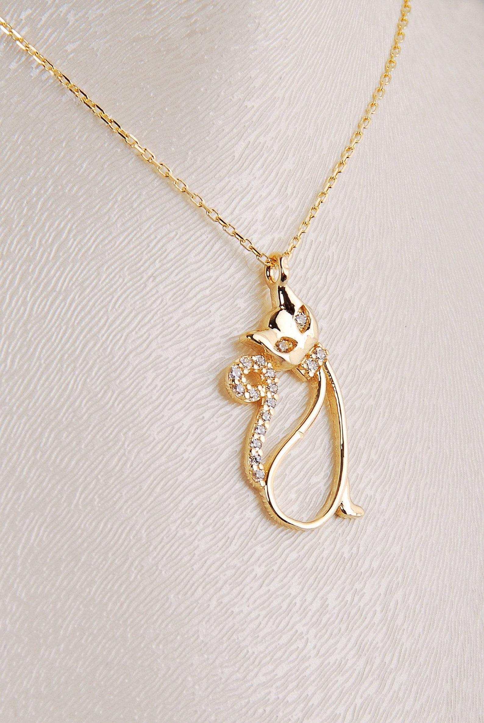 14K Solid Gold Cat Pendant / Cat Pendant Jewelry / 14K Solid | Etsy