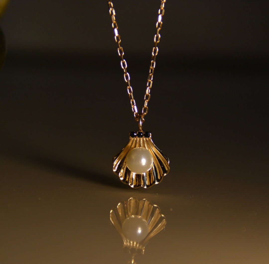 14k Solid Gold Pearl Seashell Beaded Necklace, Minimalist Clam Shell ...