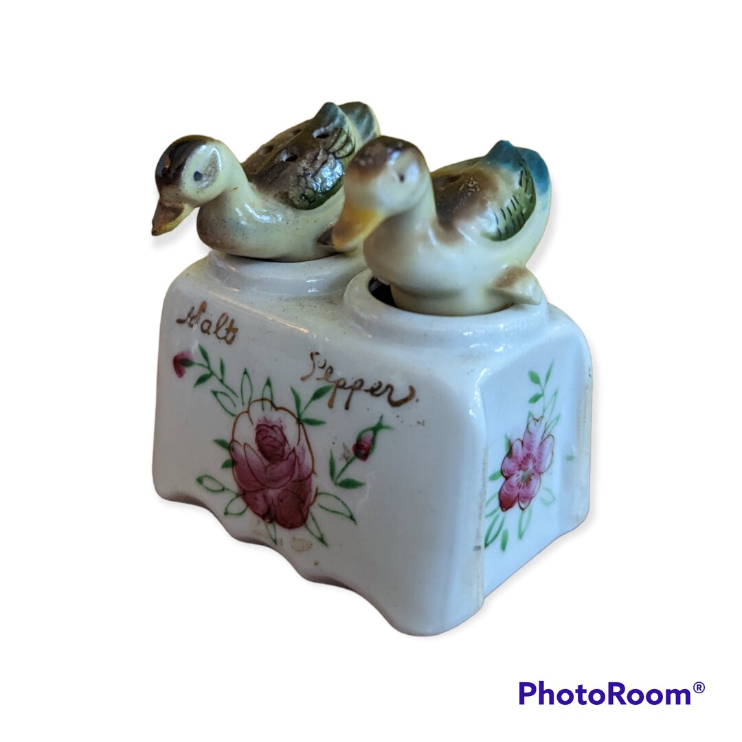 Vintage Nodding Ducks Salt & Pepper Pots - Etsy