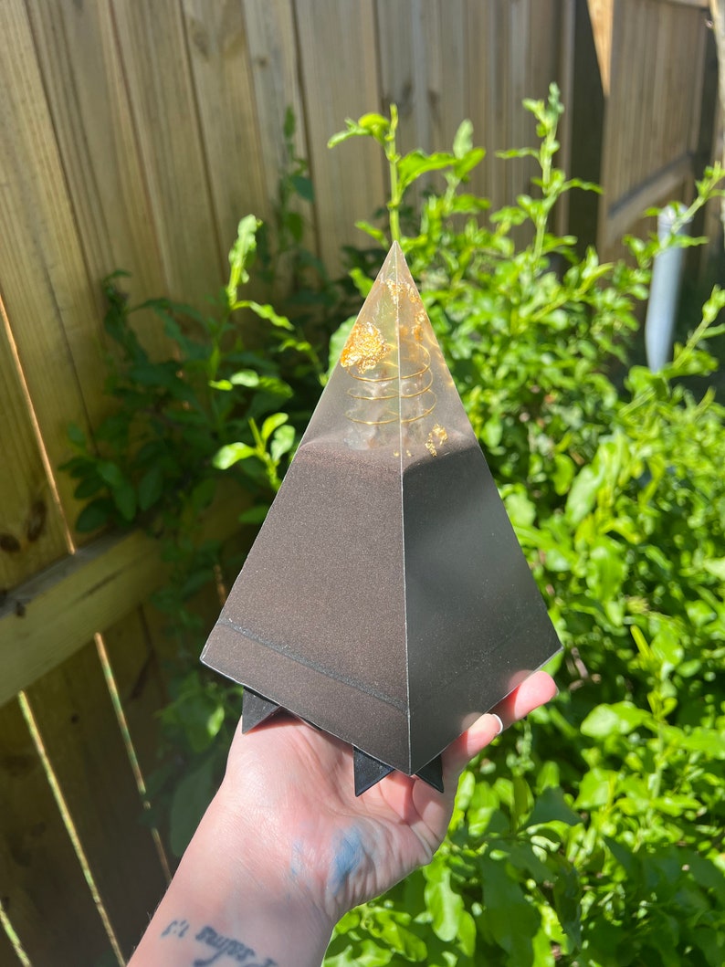 Nubian Orgonite Pyramid 100mm Base With Lemurian Quartz Point, Ormus ...