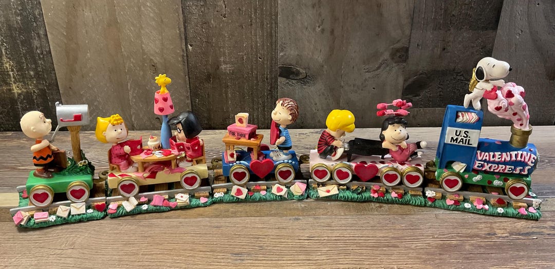 Danbury Mint peanuts Train valentine Express - Etsy
