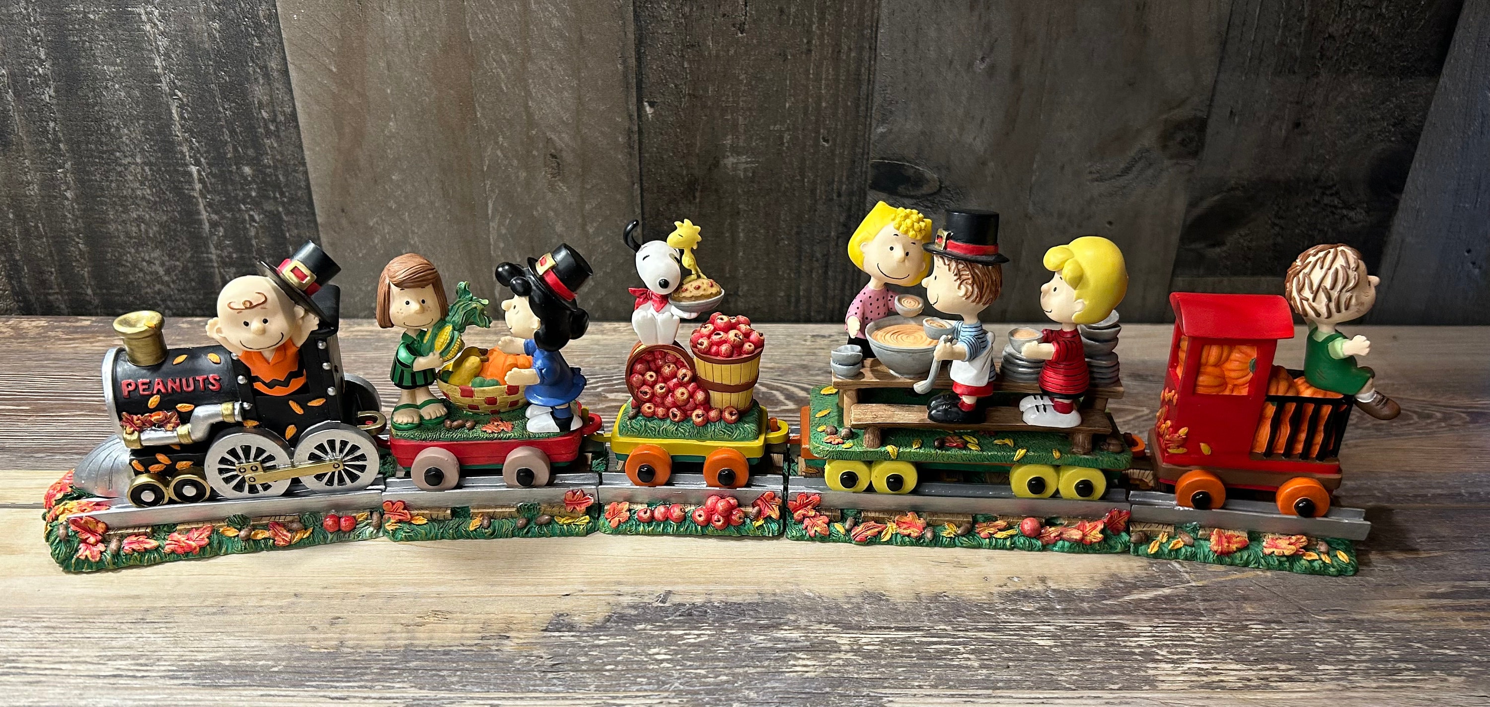 Danbury Mint peanuts the Thanksgiving Special Train - Etsy UK