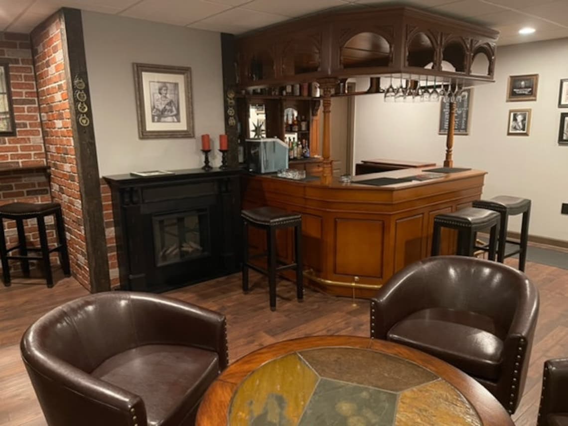 Small English Pub Bar With Canopy & Sink – Bar WNL151 - Etsy