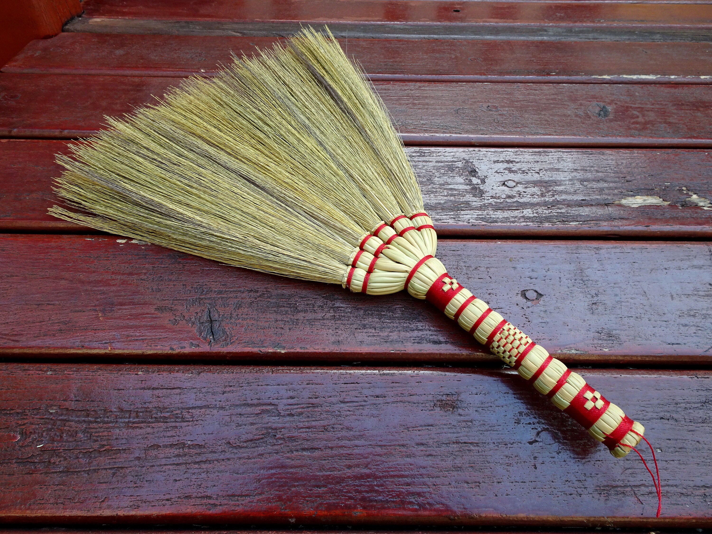 Asian Whisk Broom HANDMADE Natural Grass and Bamboo Handle Dustpan ...