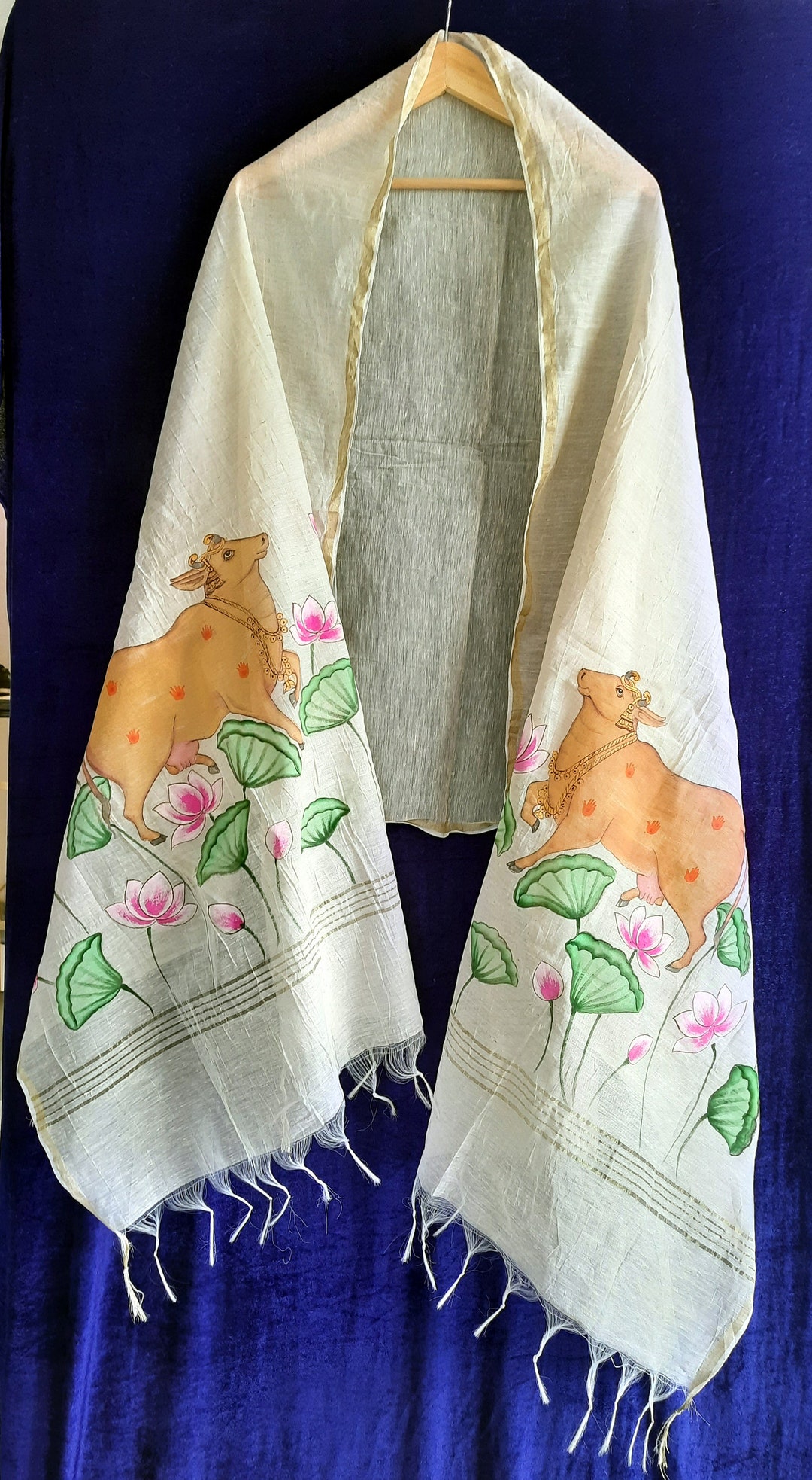 Hand Painted Indian Handloom Stole for Valentine I Pichwai Painting ...