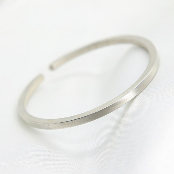 Modern Silver Bangle - Etsy
