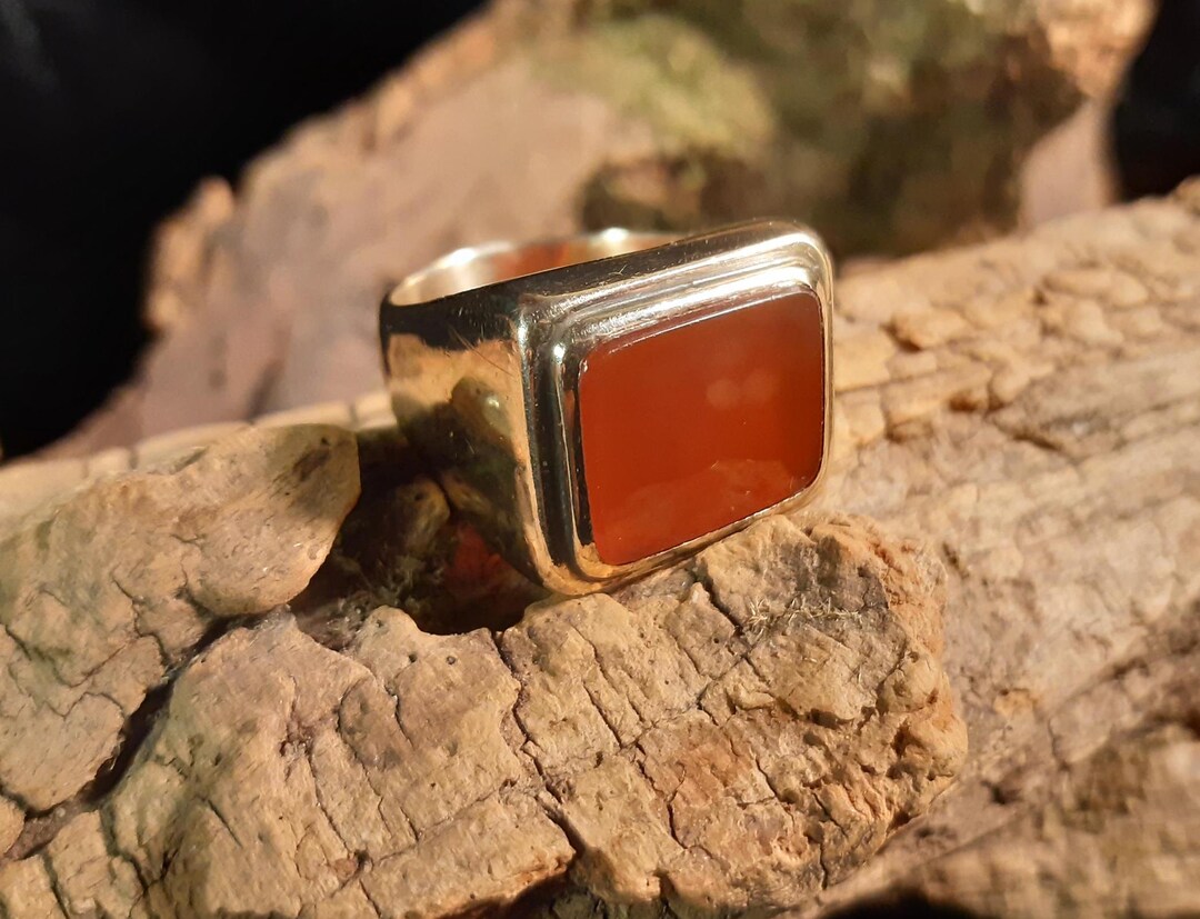 Noble Signet Ring, Carnelian, Uncut, 750 Gold, 18 K, Approx. 22.2 G ...