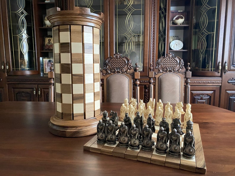 Medieval Chess Set: Foldable Chess Board With Castle Tower Storage ...
