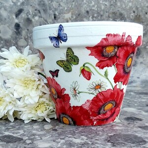 Poppy Plant Pot, 17cm, 15cm, Plant Pot for Inside or Outside ...