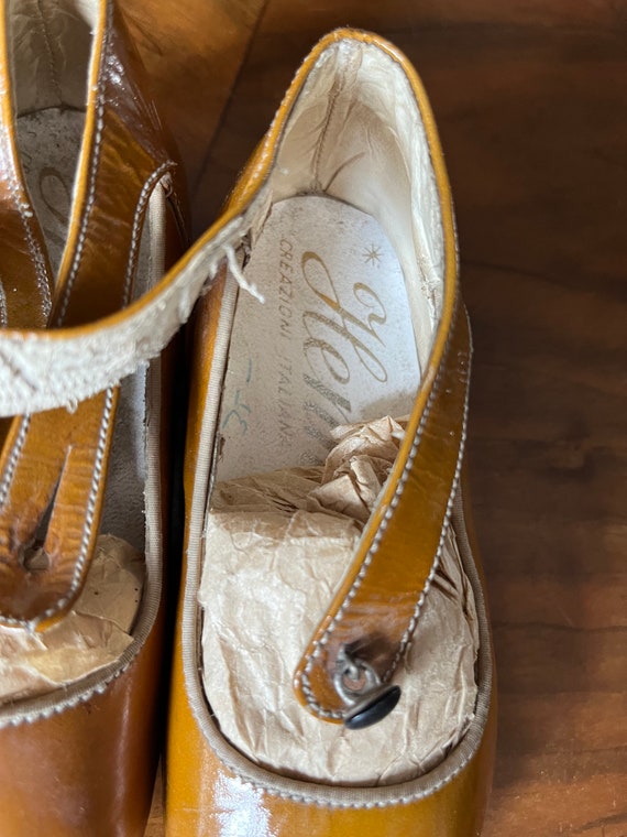 Very old vintage Italian made child pair of shoes, re… - Gem