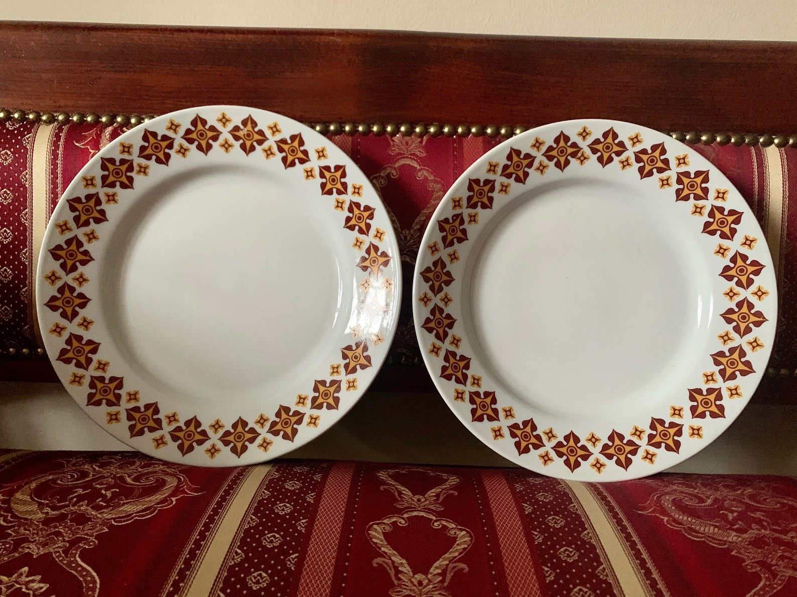 Vintage Retro Dinner Plates Manufactured by Zsolnay Pecs - Etsy