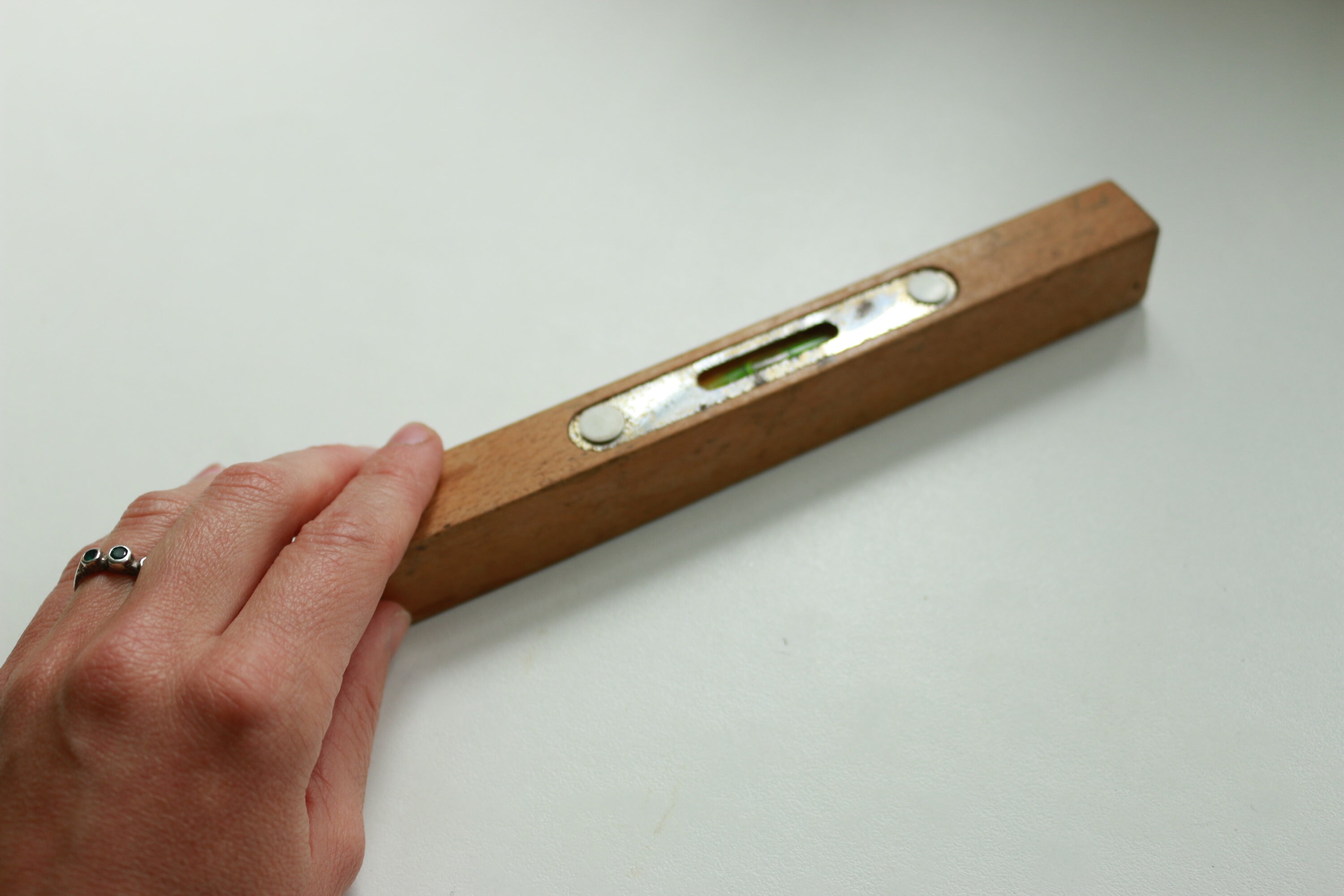 Vintage Wooden Spirit Level Carpenters Tools Measuring Bubble Level ...