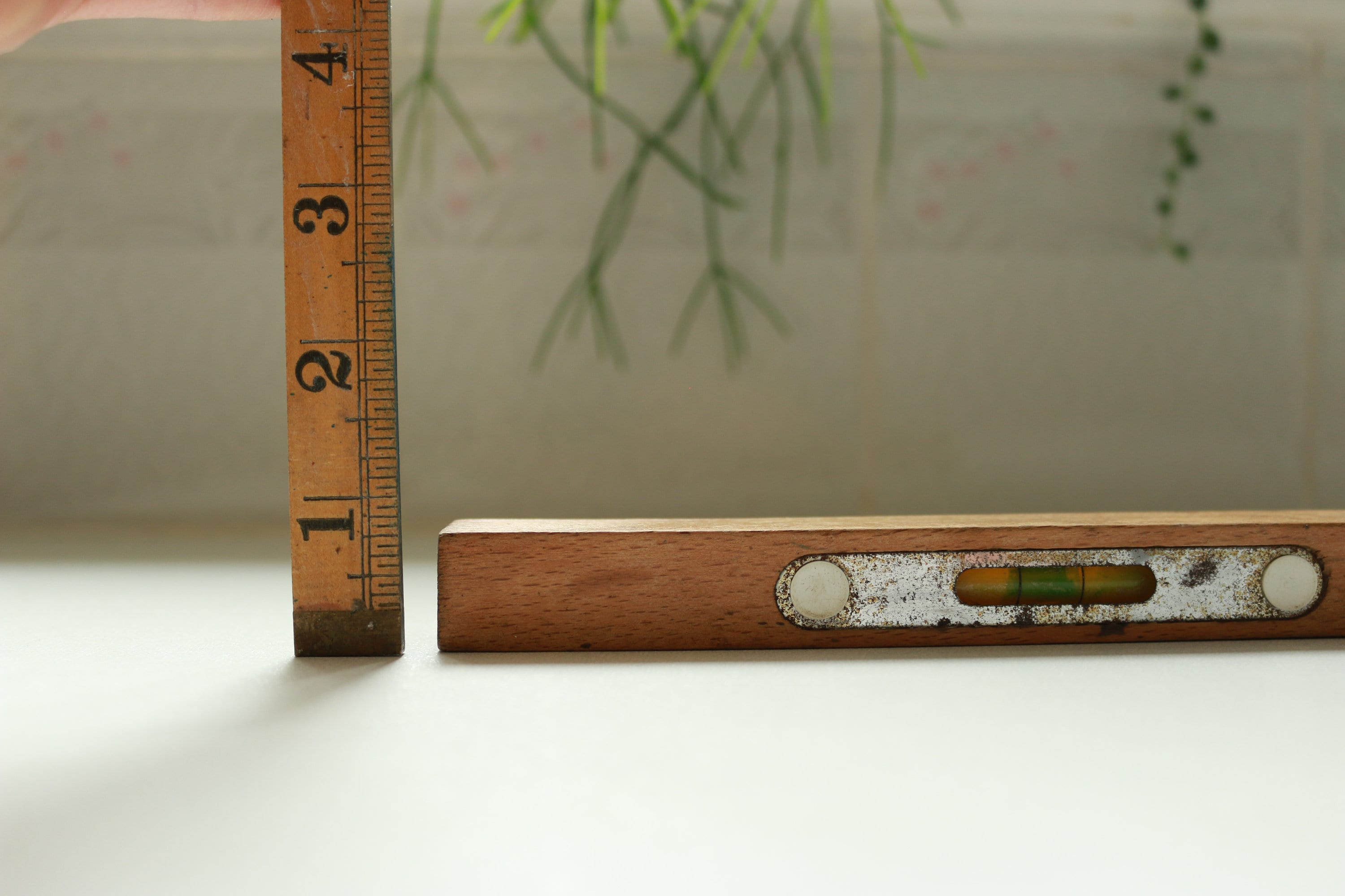 Vintage Wooden Spirit Level Carpenters Tools Measuring Bubble Level ...