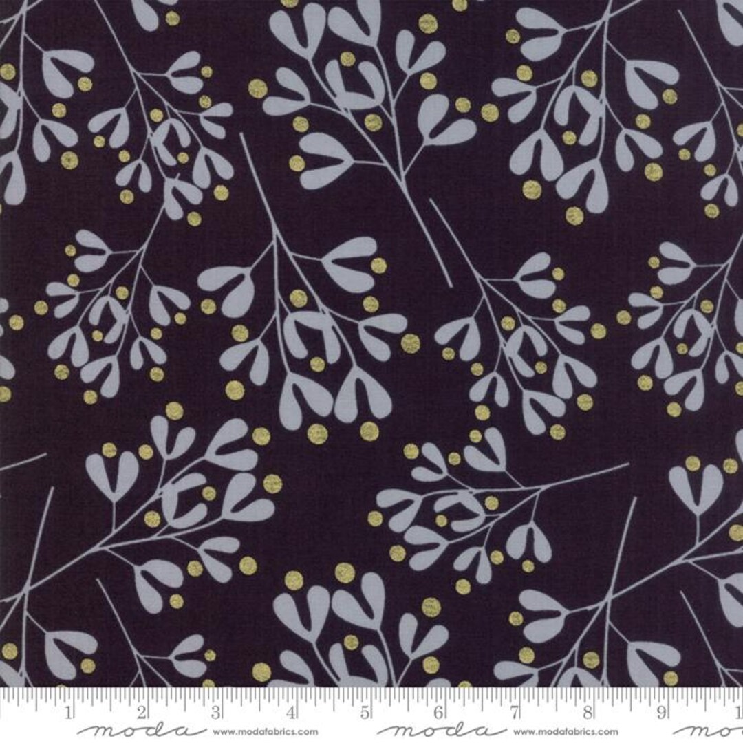 Zen Chic Metallic Cotton Fabric Fat Quarter, White Christmas Floral ...