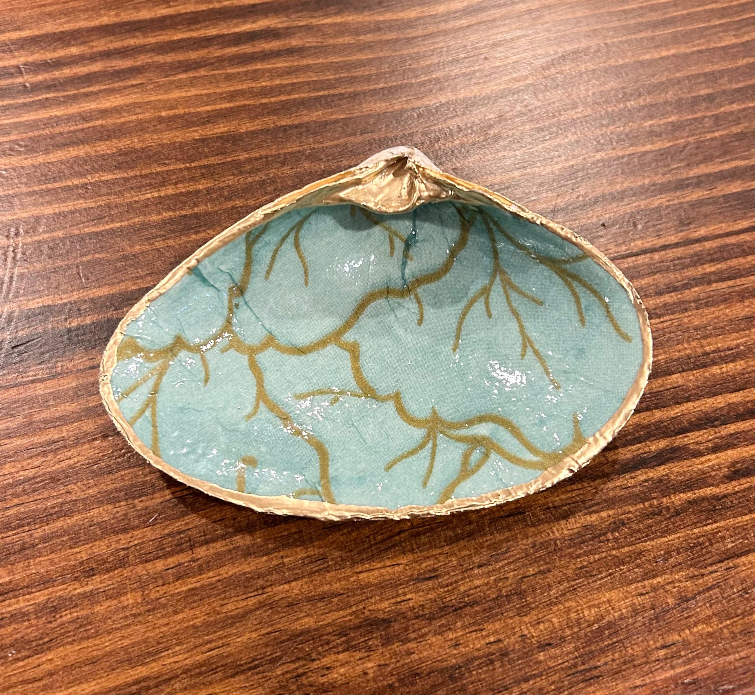 Clam Shell Trinket Dish Decoupage Clam Shells Shell Decor Decorative ...