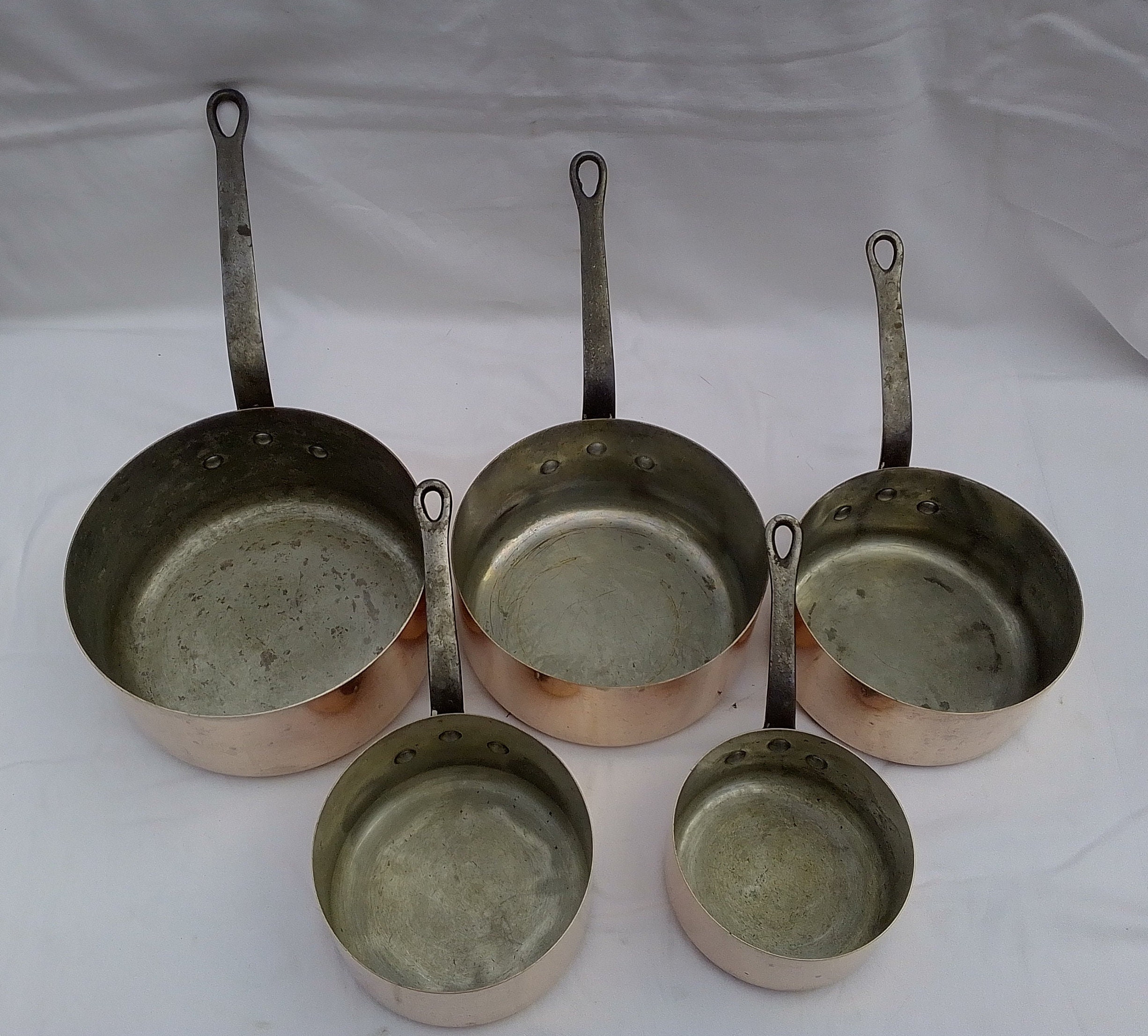 Vintage French Copper Pans Set of 5 Graduating 1MM Copper Pans, Les ...