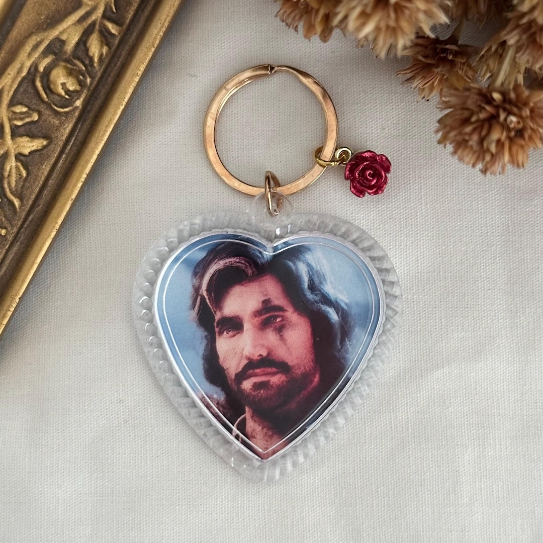 Verso Keychain | Clair Obscur: Expedition 33 - Etsy