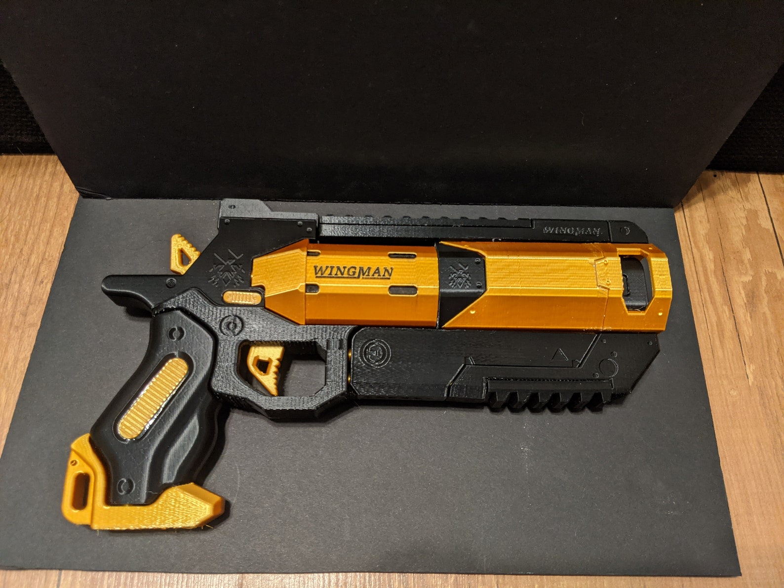 Custom Wingman model from Apex Legends | Etsy