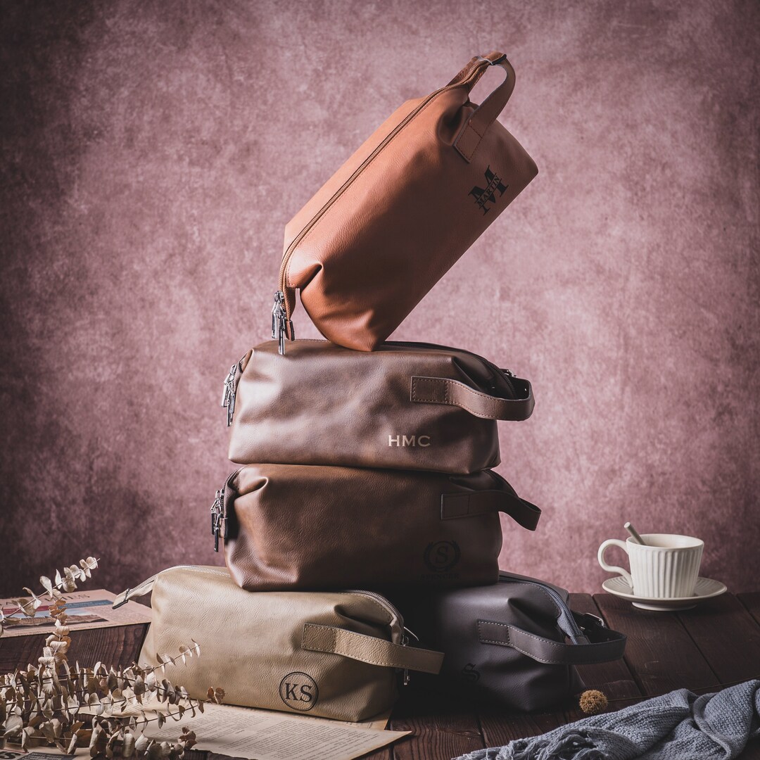 Personalized Mens Toiletry Bag, Dopp Kits for Men, Groomsmen Gifts ...