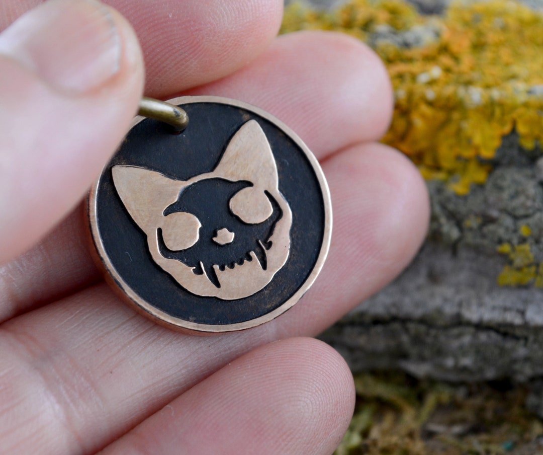 Skull Pet Tag for Cat Medium Size, Personalized Engraved Name - Etsy