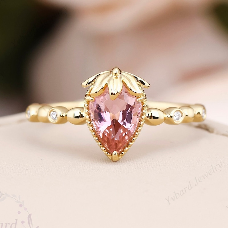 Strawberry Ring - Etsy